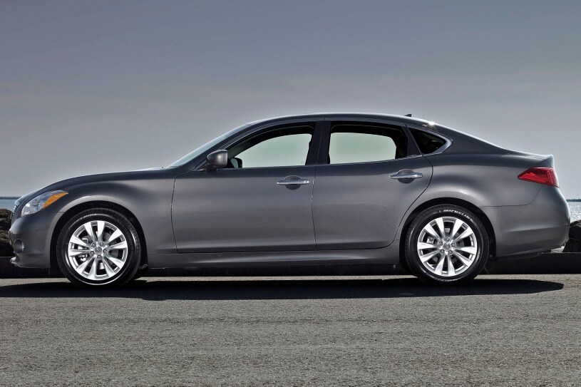 2013 INFINITI M Pictures - 191 Photos | Edmunds