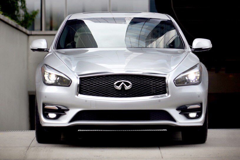 2016 INFINITI Q70 Pictures - 137 Photos | Edmunds