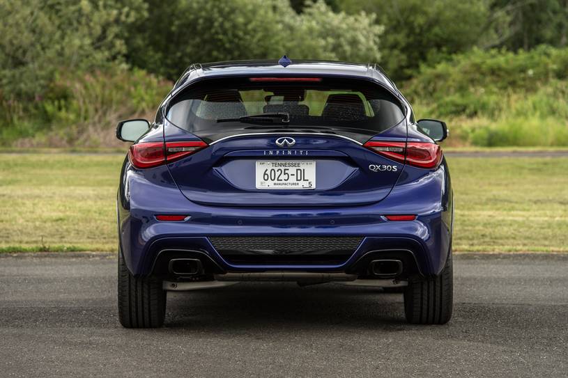 2018 INFINITI QX30 Pictures - 335 Photos | Edmunds