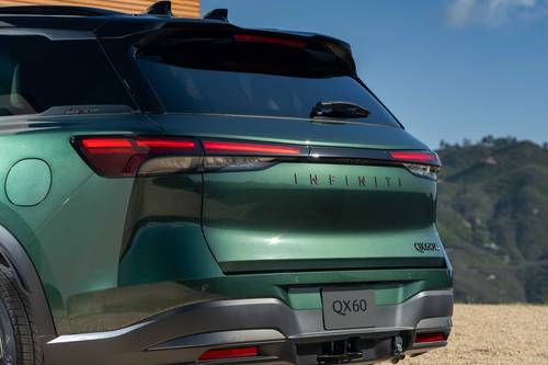 2026 INFINITI QX60 Pictures - 208 Photos | Edmunds