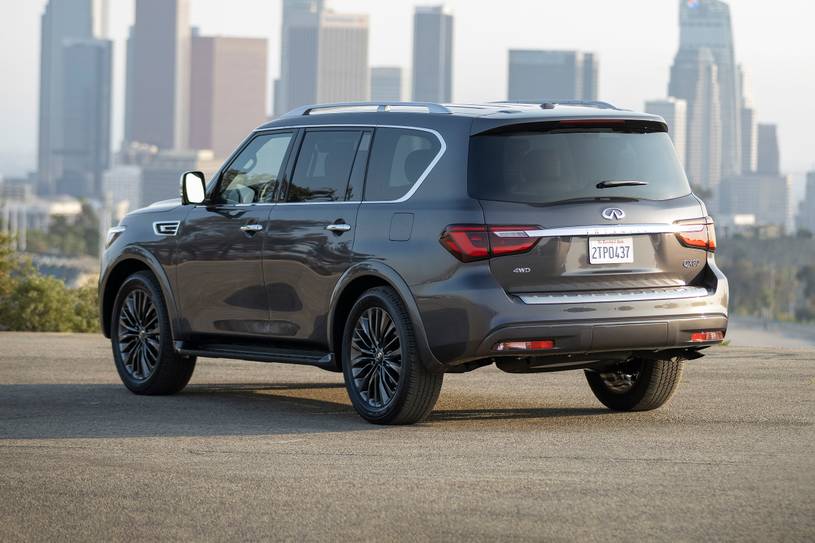 2023 INFINITI QX80 Pictures - 133 Photos | Edmunds