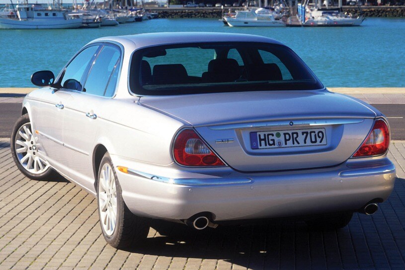 2007 Jaguar XJ-Series Pictures - 117 Photos | Edmunds