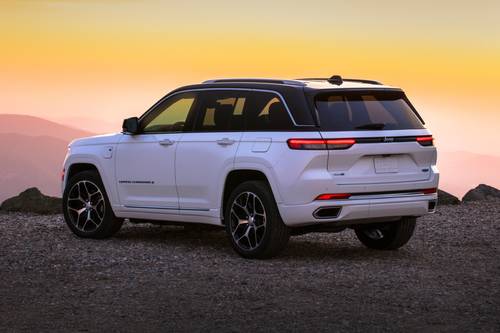 2025 Jeep Grand Cherokee 4xe Exterior Pictures