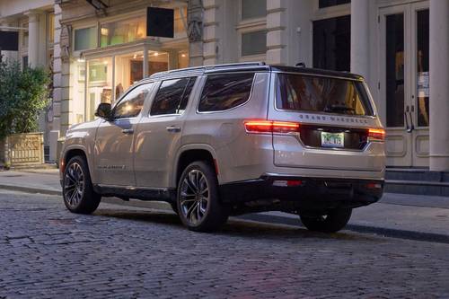 2025 Jeep Grand Wagoneer Exterior Pictures