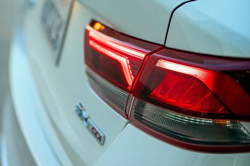 2020 Kia Optima Pictures - 69 Photos | Edmunds