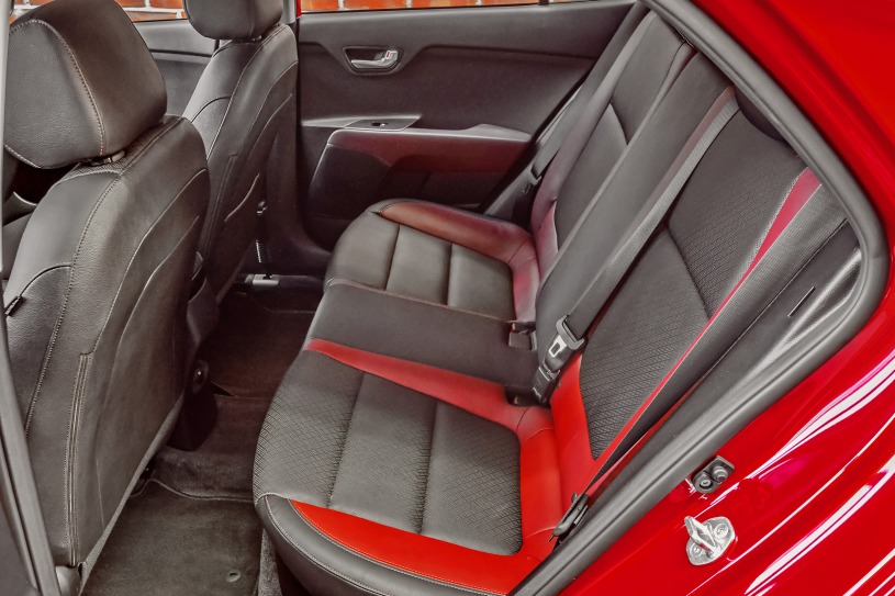 2018 Kia Rio Pictures - 126 Photos | Edmunds