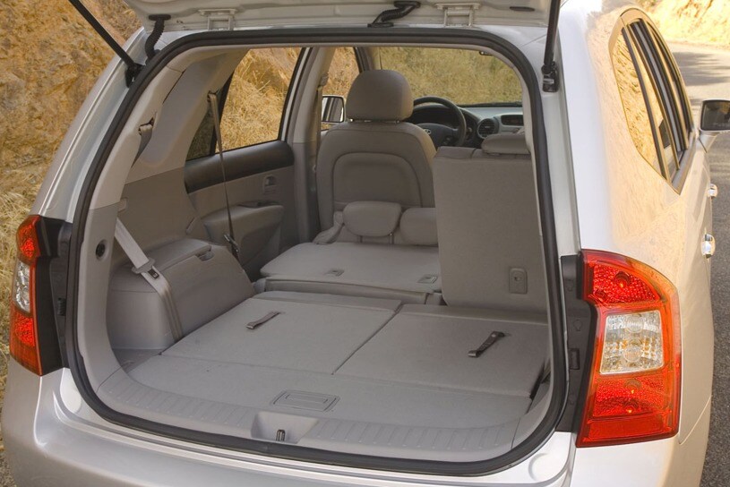 2008 Kia Rondo Pictures - 69 Photos | Edmunds