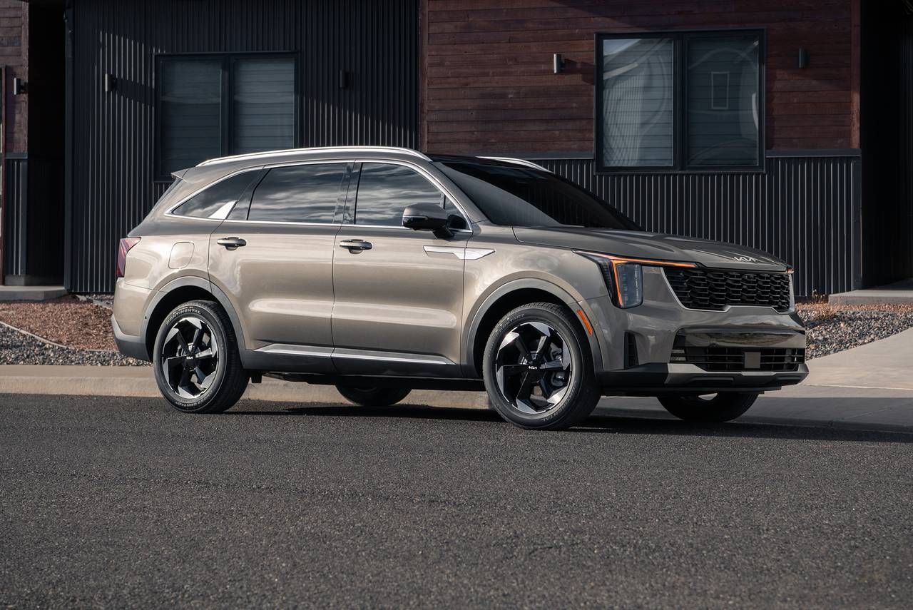 2026 Kia Sorento Plug-In Hybrid Prices, Reviews, and Pictures | Edmunds