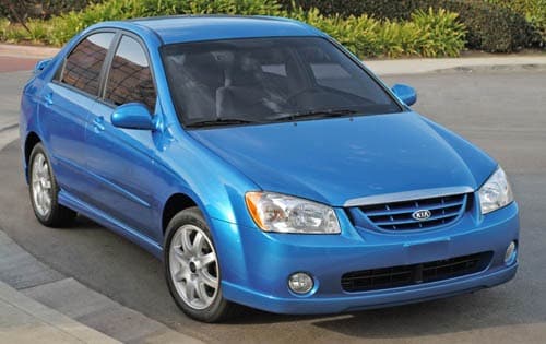 2005 Kia Spectra Pictures - 115 Photos | Edmunds