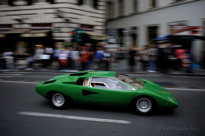 2012 Lamborghini Aventador vs. 1973 Lamborghini Countach | Edmunds