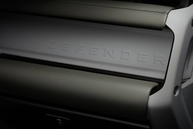 2020 Land Rover Defender Pictures - 49 Photos | Edmunds