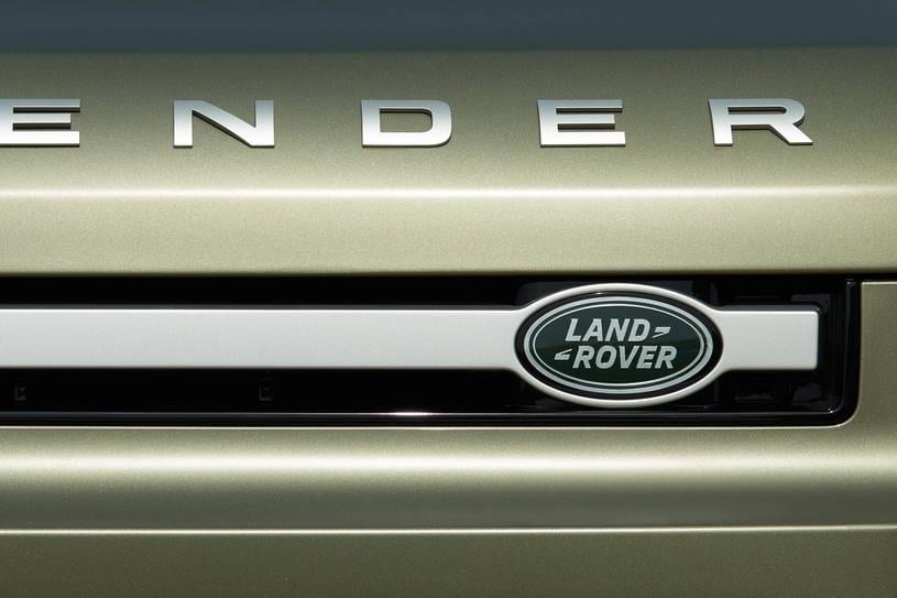 2020 Land Rover Defender Pictures - 49 Photos | Edmunds