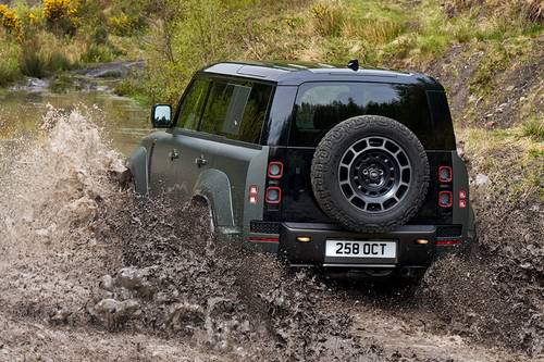 2025 Land Rover Defender Pictures - 542 Photos | Edmunds
