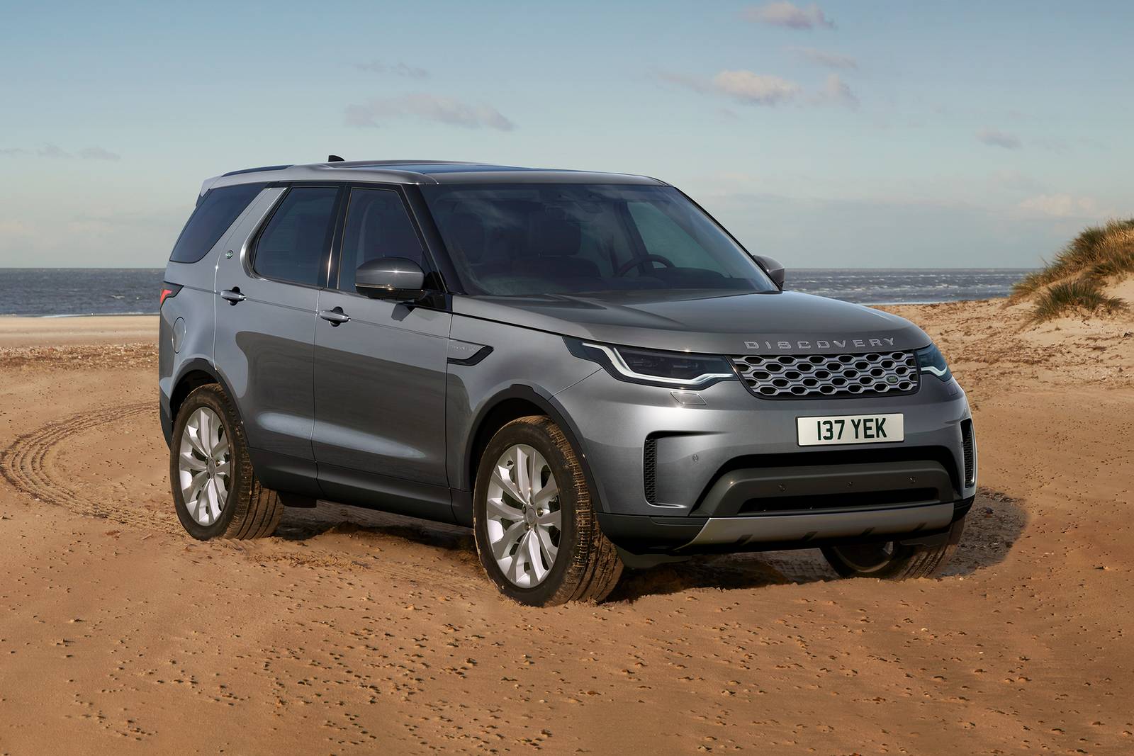 2025 Land Rover Discovery Prices Reviews and Pictures Edmunds