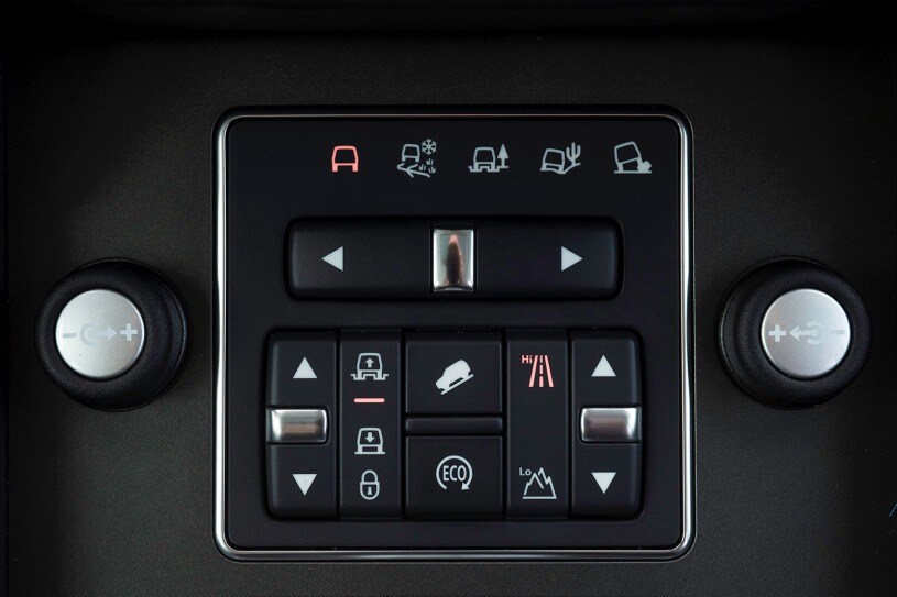 2014 Land Rover LR4 Pictures - 26 Photos | Edmunds