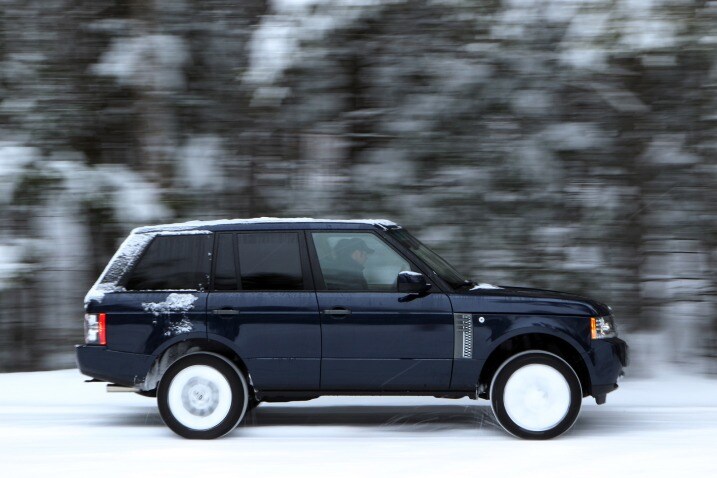 Snowbound in the 2011 Range Rover | Edmunds
