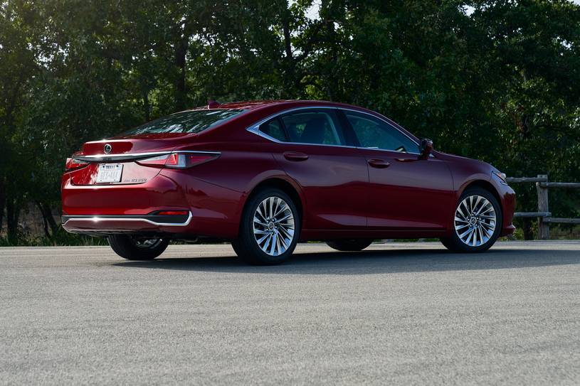 2021 Lexus ES 250 Review & Ratings | Edmunds