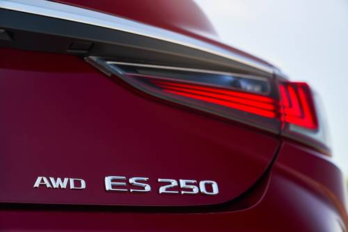 2023 Lexus ES 250 Pictures - 29 Photos | Edmunds