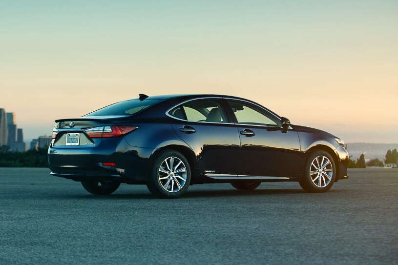2018 Lexus ES 300h Review & Ratings | Edmunds 2018 Lexus ES 300h Review & Ratings | Edmunds