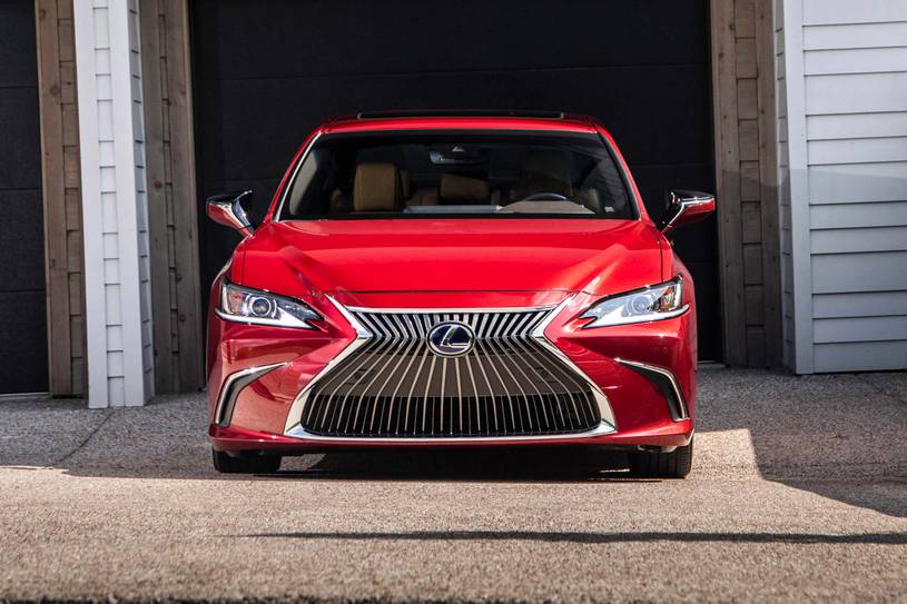 2019 Lexus ES 300h Pictures - 52 Photos | Edmunds