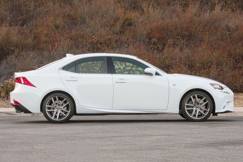 2016 Lexus IS 300 Pictures - 33 Photos | Edmunds