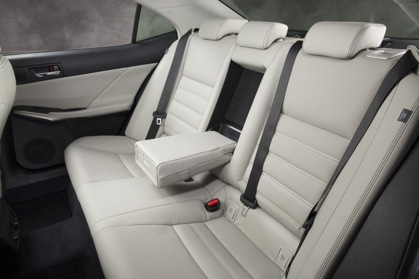 2016 Lexus IS 350 Pictures - 70 Photos | Edmunds
