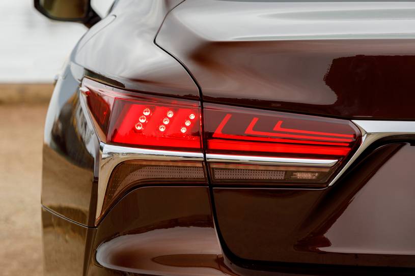 2019 Lexus LS 500 Pictures - 66 Photos | Edmunds