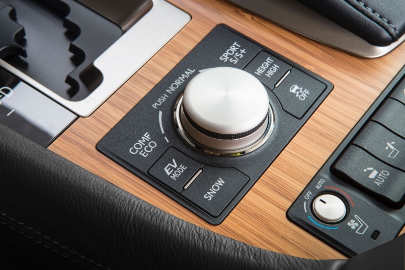 2016 Lexus LS 600h L Pictures - 34 Photos | Edmunds