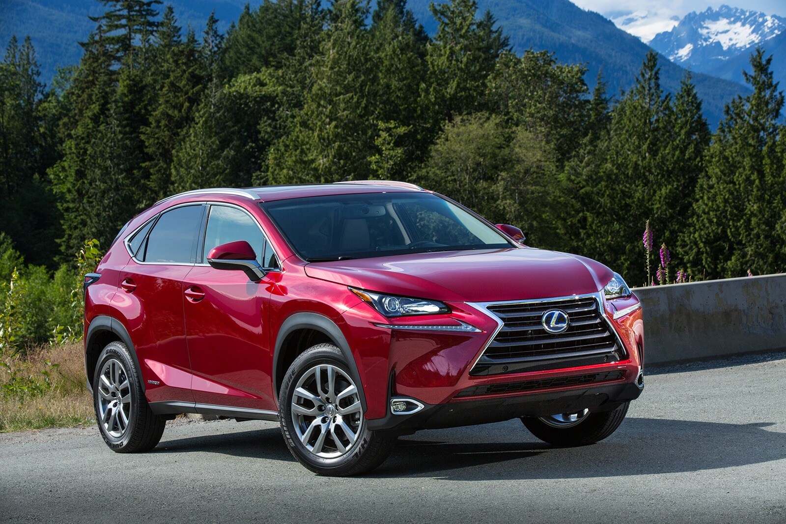 Best Hybrid SUVs Top Rated Hybrid SUVs For 2021 Edmunds Best Hybrid SUVs Top Rated Hybrid SUVs For 2021 Edmunds