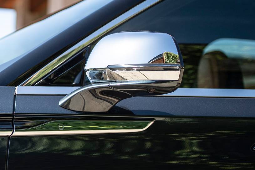2020 Lincoln Aviator Pictures - 133 Photos | Edmunds