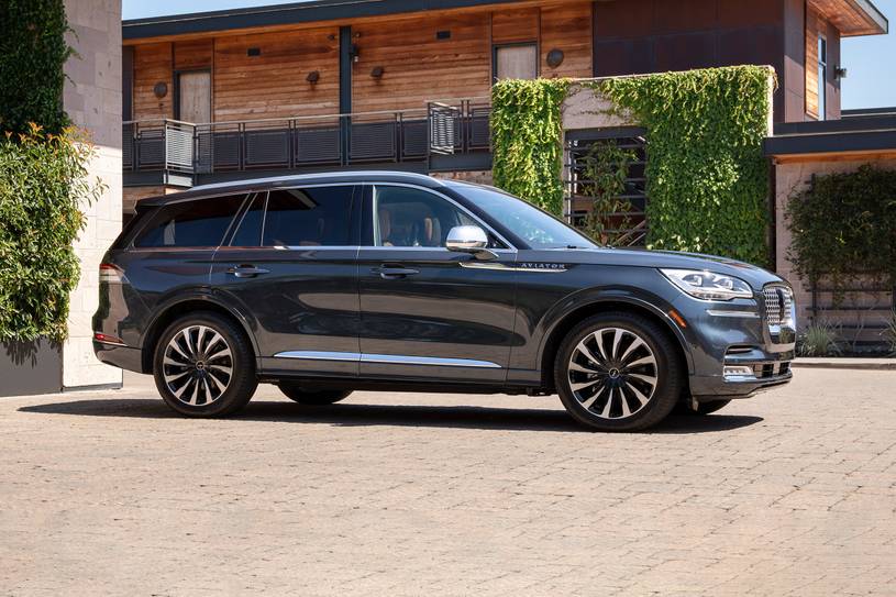 2020 Lincoln Aviator Pictures - 133 Photos | Edmunds