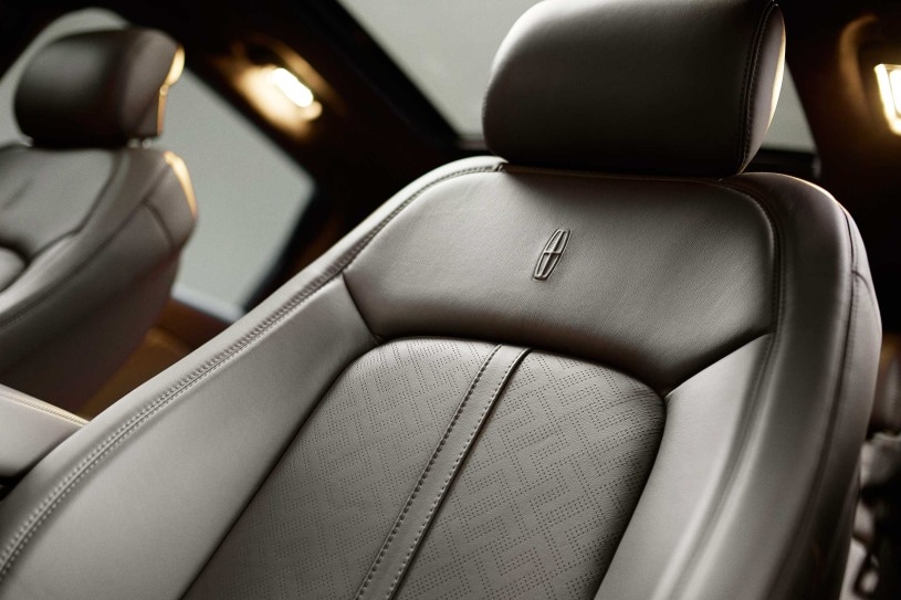 2016 Lincoln MKX Interior Pictures