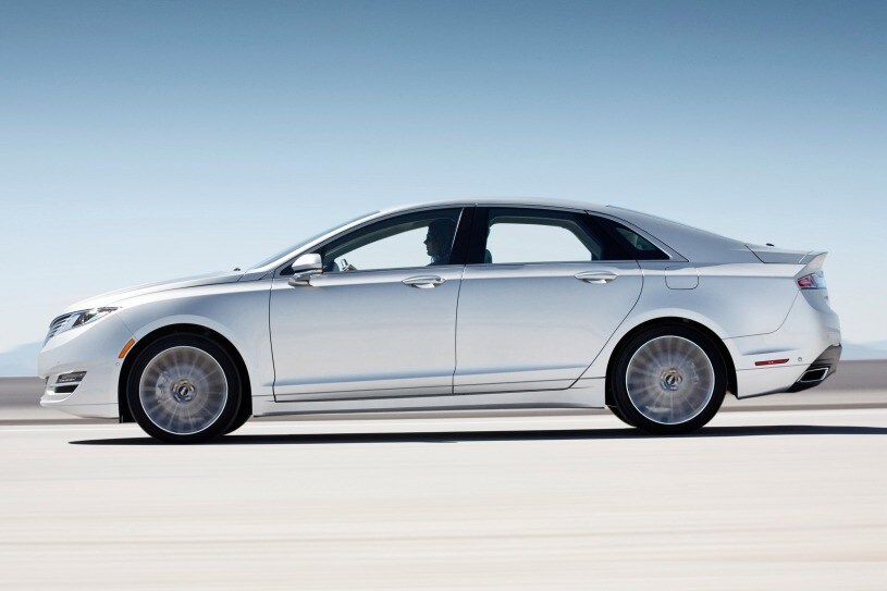 2015 Lincoln MKZ Pictures - 228 Photos | Edmunds