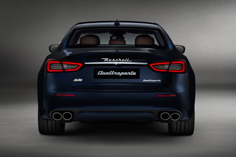 2020 Maserati Quattroporte Pictures - 104 Photos | Edmunds