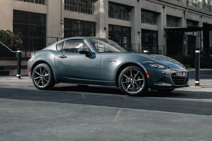 2020 Mazda MX-5 Miata RF Pictures - 72 Photos | Edmunds
