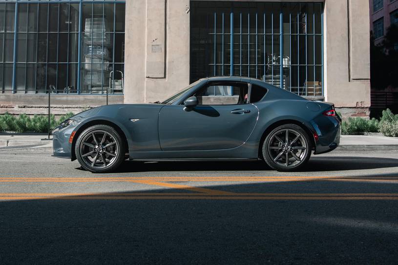 2020 Mazda MX-5 Miata RF Pictures - 72 Photos | Edmunds