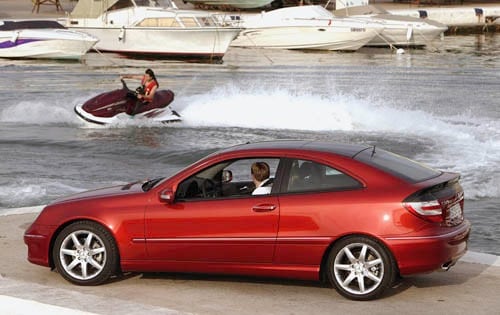 2005 Mercedes-Benz C-Class Pictures - 104 Photos | Edmunds