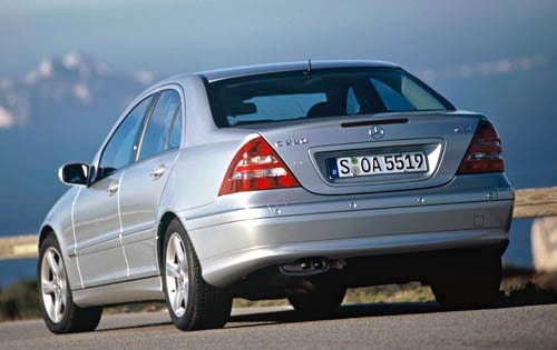2005 Mercedes-Benz C-Class Pictures - 104 Photos | Edmunds