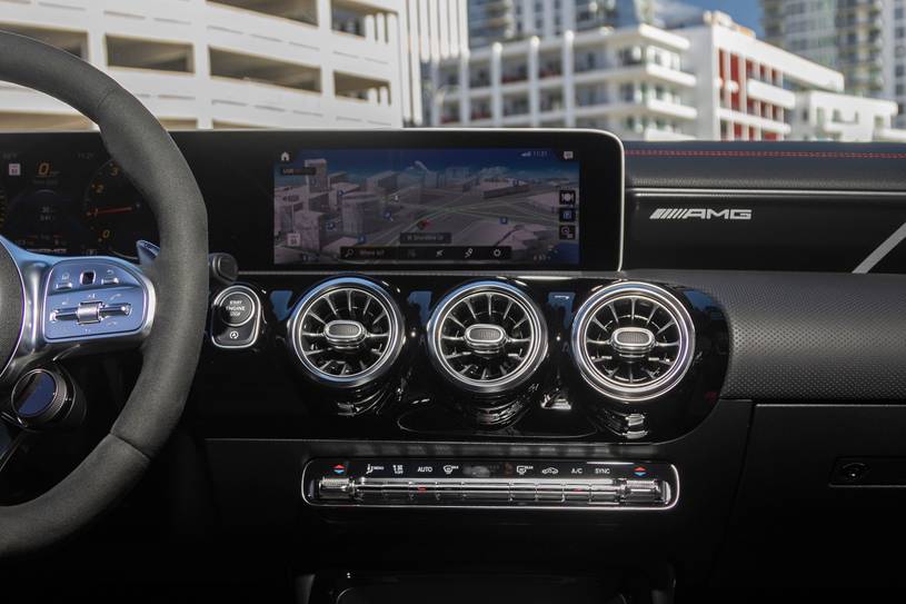 Mercedes Cla 2022 Interior