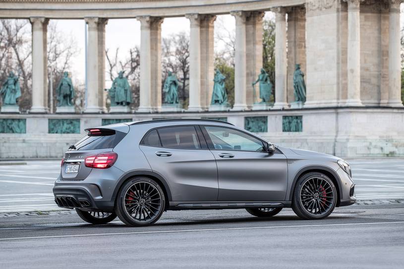 2018 Mercedes-Benz GLA-Class Pictures - 210 Photos | Edmunds
