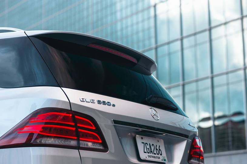 2017 Mercedes-Benz GLE-Class Pictures - 152 Photos | Edmunds