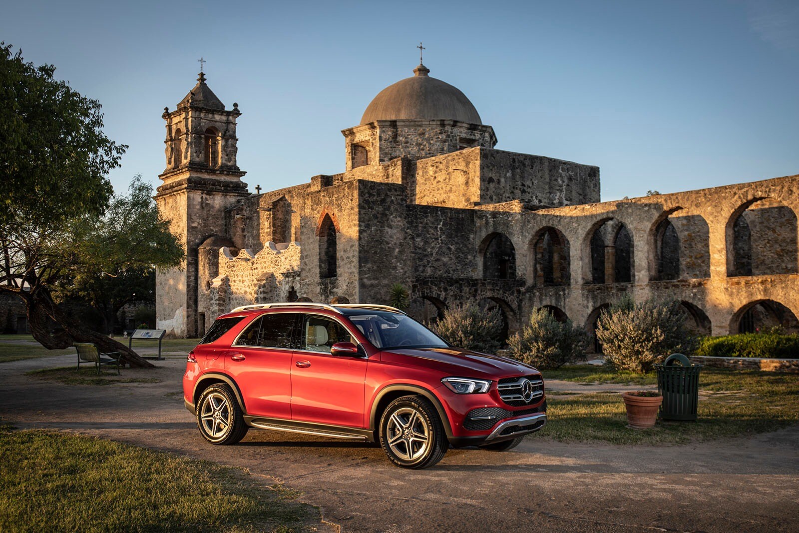 Best Luxury SUVs Top Rated Luxury SUVs For 2021 Edmunds