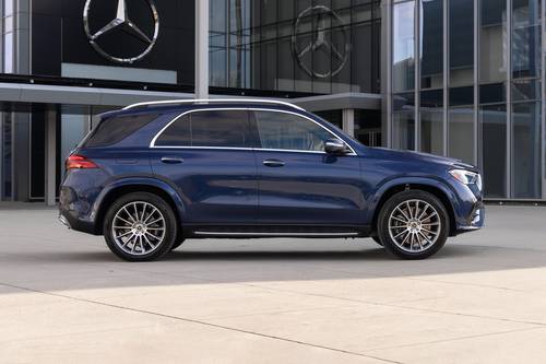 2026 Mercedes-Benz GLE Pictures - 355 Photos | Edmunds