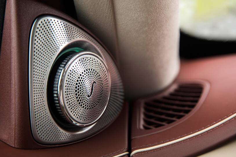2019 Mercedes-Benz Maybach Pictures - 190 Photos | Edmunds