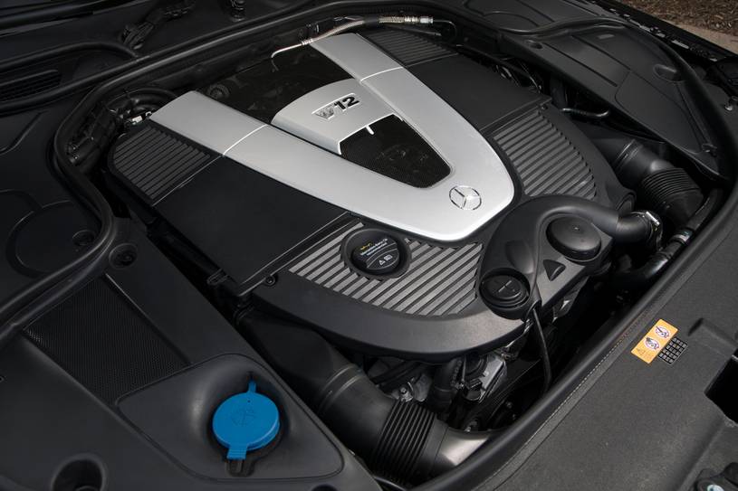 2020 Mercedes-Benz Maybach Pictures - 138 Photos | Edmunds