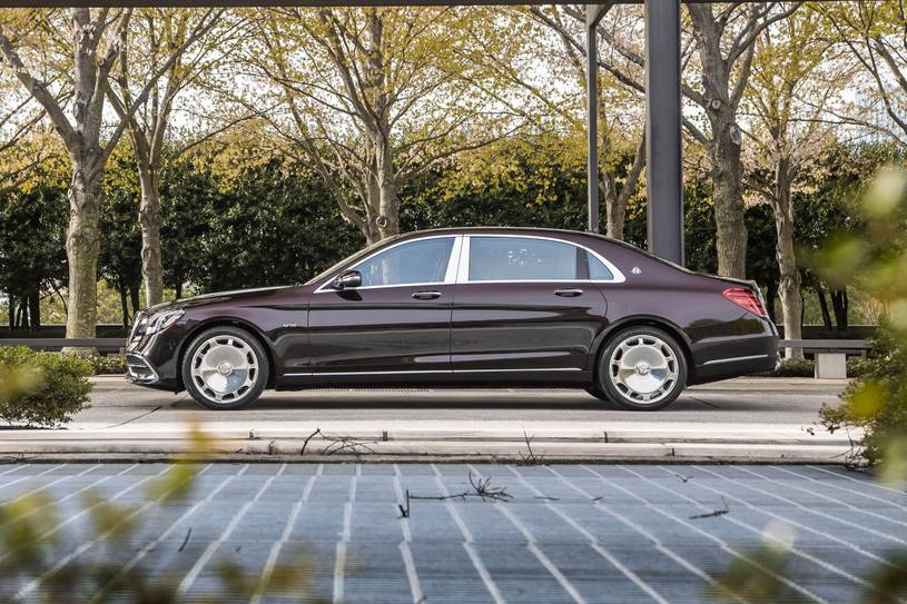 2020 Mercedes-Benz Maybach Pictures - 138 Photos | Edmunds