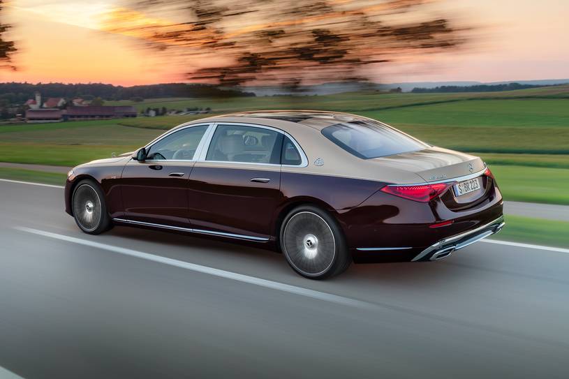 2022 Mercedes-Benz Maybach Pictures - 96 Photos | Edmunds