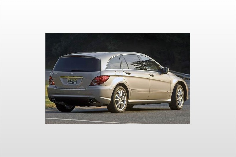 2010 Mercedes-Benz R-Class Pictures - 141 Photos | Edmunds
