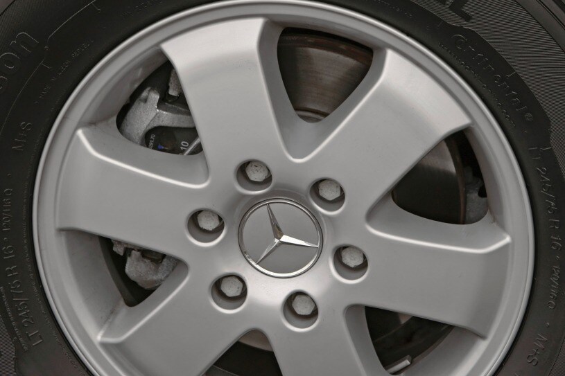 2010 Mercedes-Benz Sprinter Pictures - 59 Photos | Edmunds