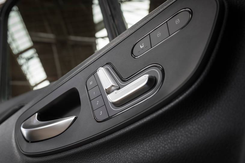 2021 Mercedes-Benz Sprinter Pictures - 40 Photos | Edmunds